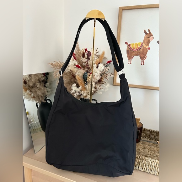 Uniqlo | Bags | Gu Nylon Shouldercrossbody Bag | Poshmark
